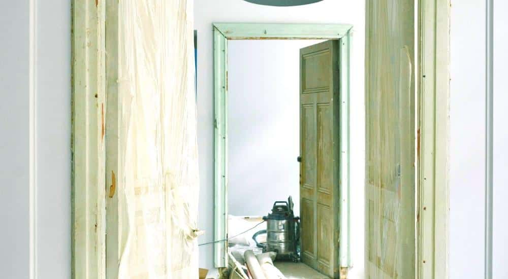 How to Fix a Sagging Door - 6 DIY Tips